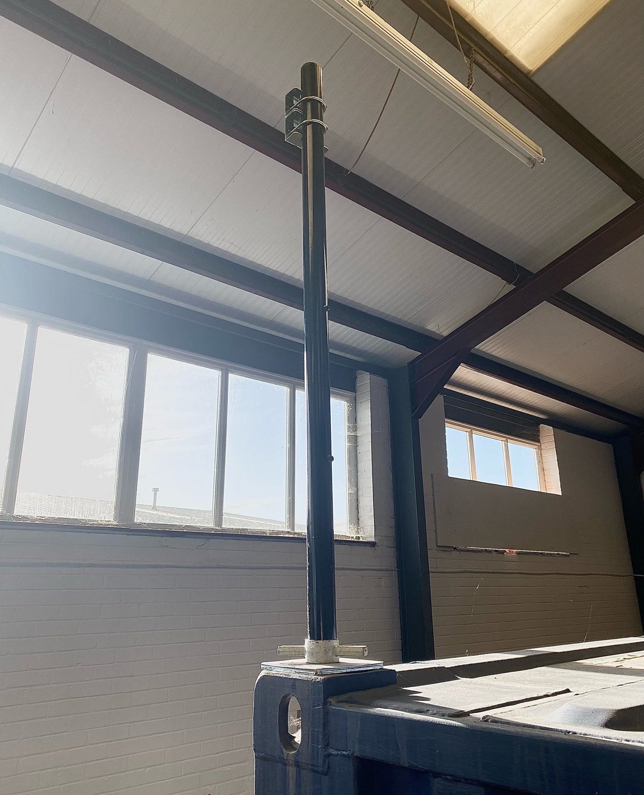 Extra Heavy Duty Utility Poles for Containers - QCA — Quickfit ...