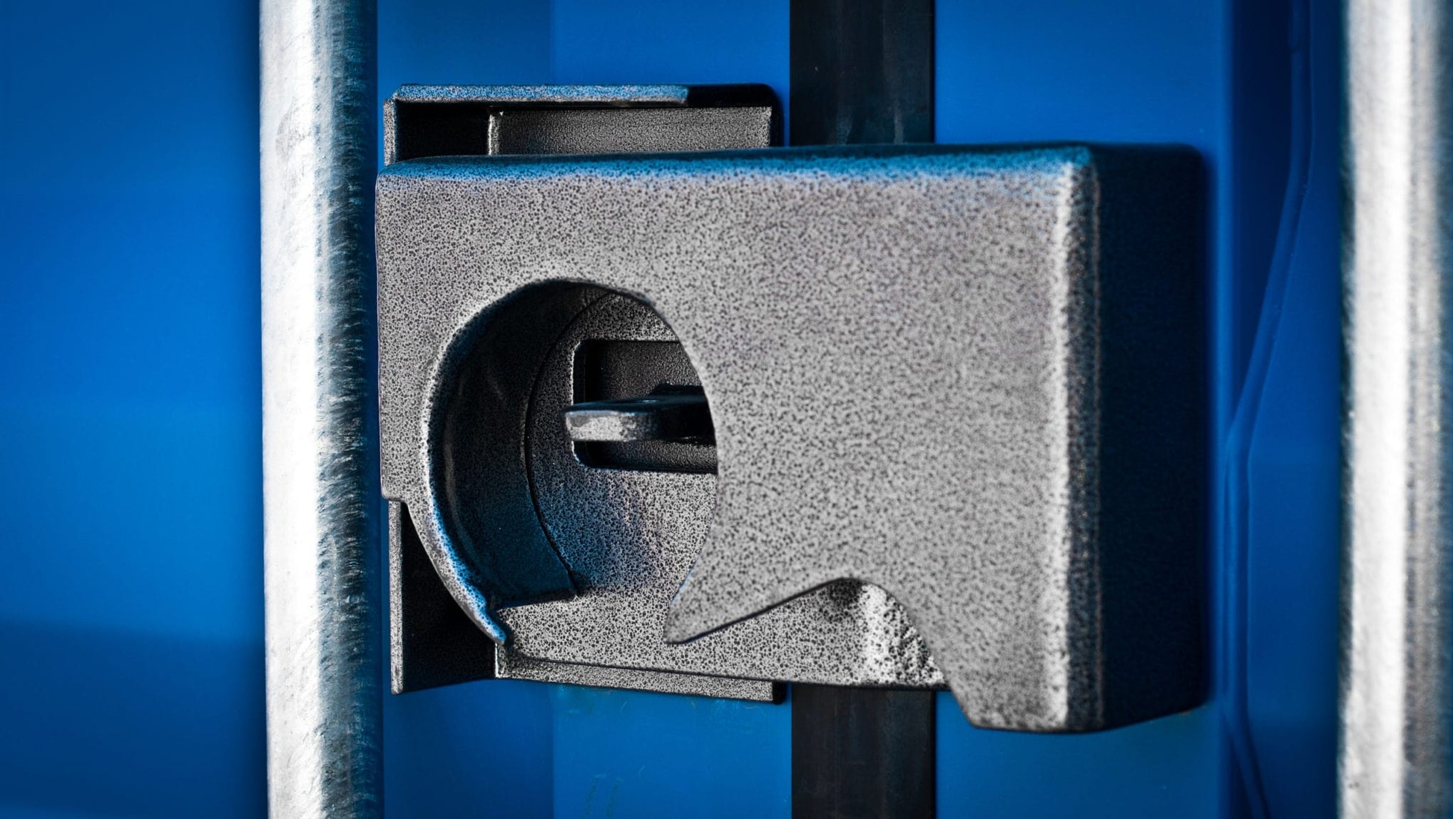 High-Security Puck Lock for Shipping Containers - QCA — Quickfit ...